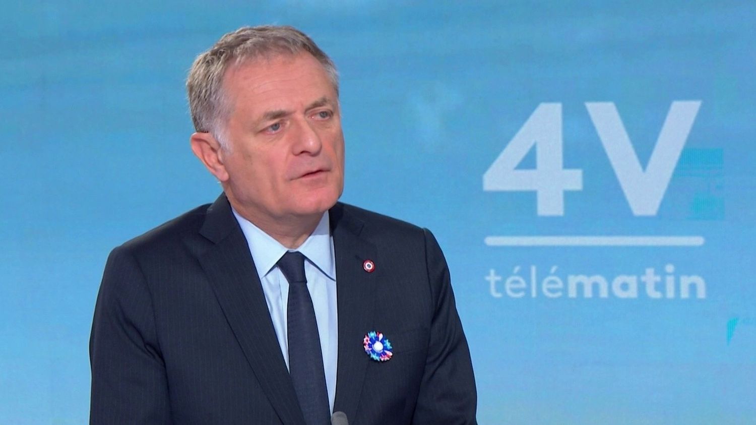 "Dans les urgences règne un silence quasi absolu" : Philippe Juvin ...